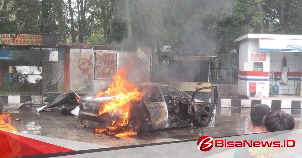 Toyota Vios Hangus Terbakar Usai Isi Bahan Bakar