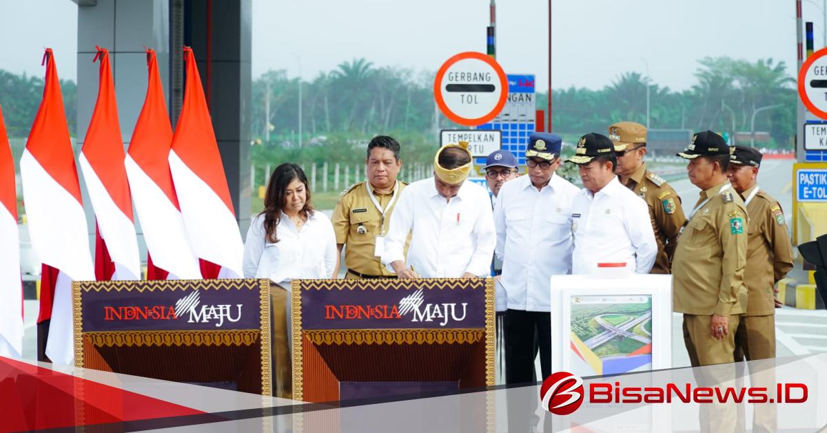 Presiden Jokowi Resmikan Jalan Tol Di Batu Bara